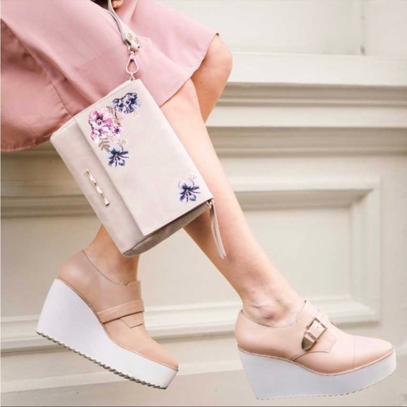 Elaine Turner | Shoes | Elaine Turner Platform Wedge Shoes Size 65 In ...